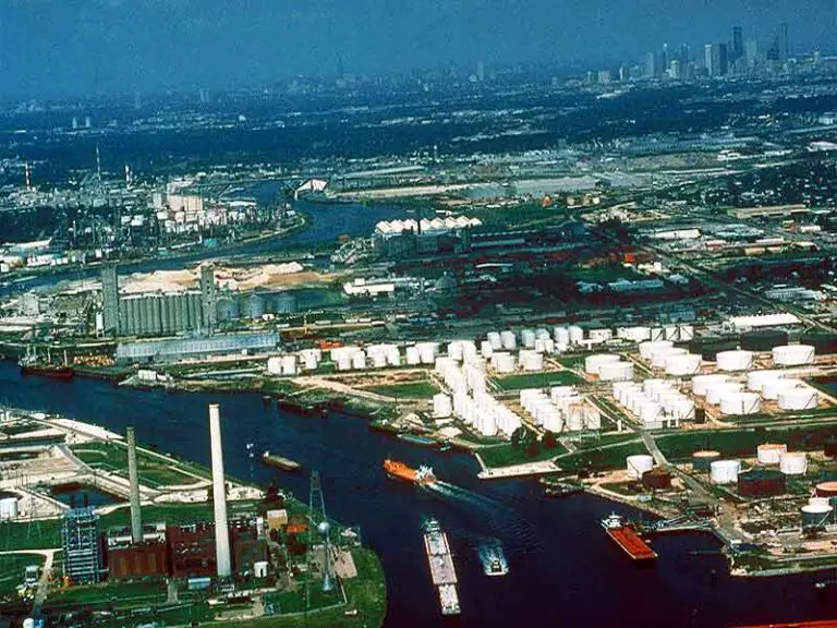 13 Biggest Shipping Canals That You Should Know in 2023