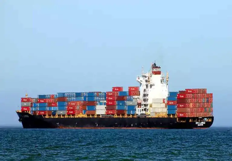 World's Top 15 Container Shipping Companies in 2025