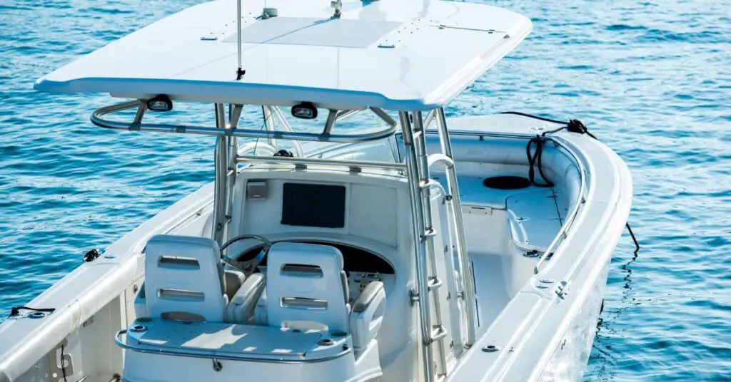 How to Start a Boat: Outboard and Inboard Motors