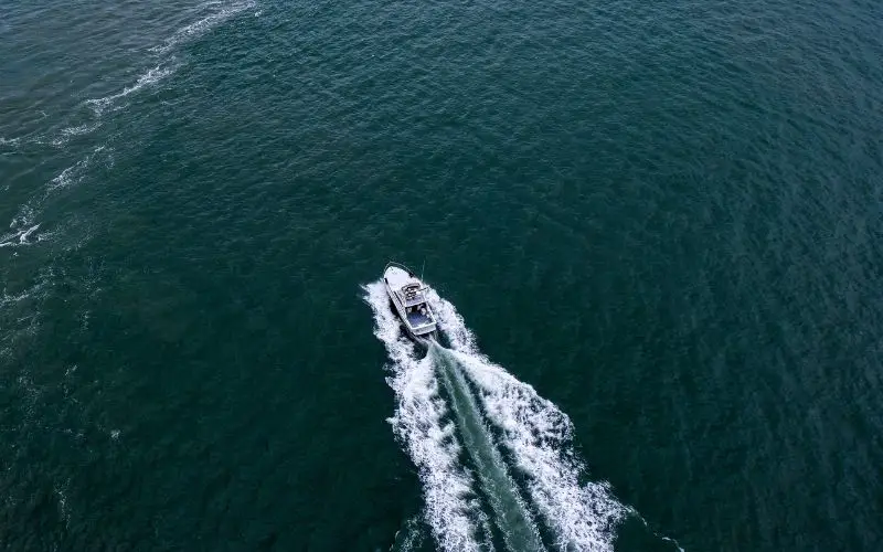 How to Start a Boat: Outboard and Inboard Motors